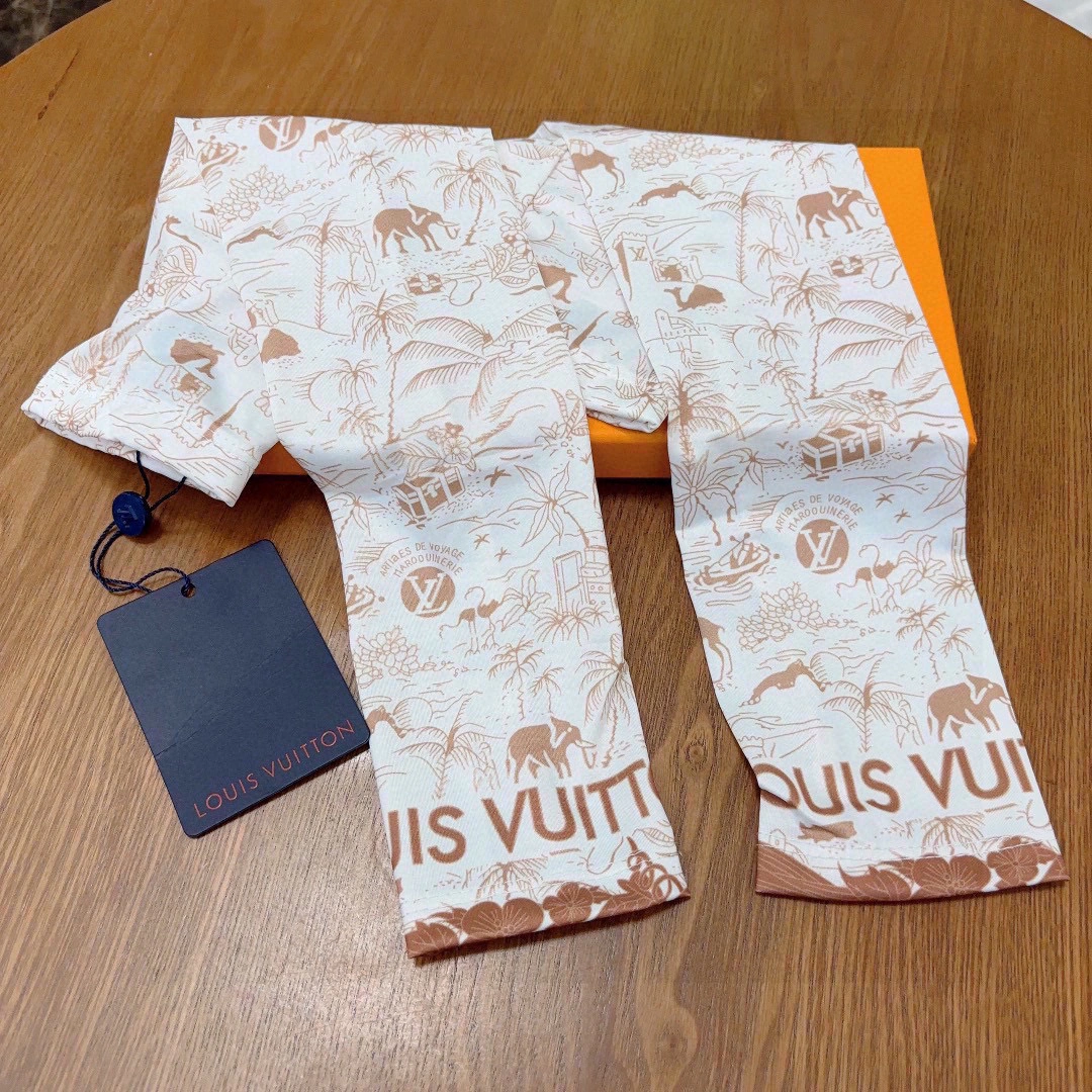 Discounted Louis Vuitton Ice Silk Sleeves