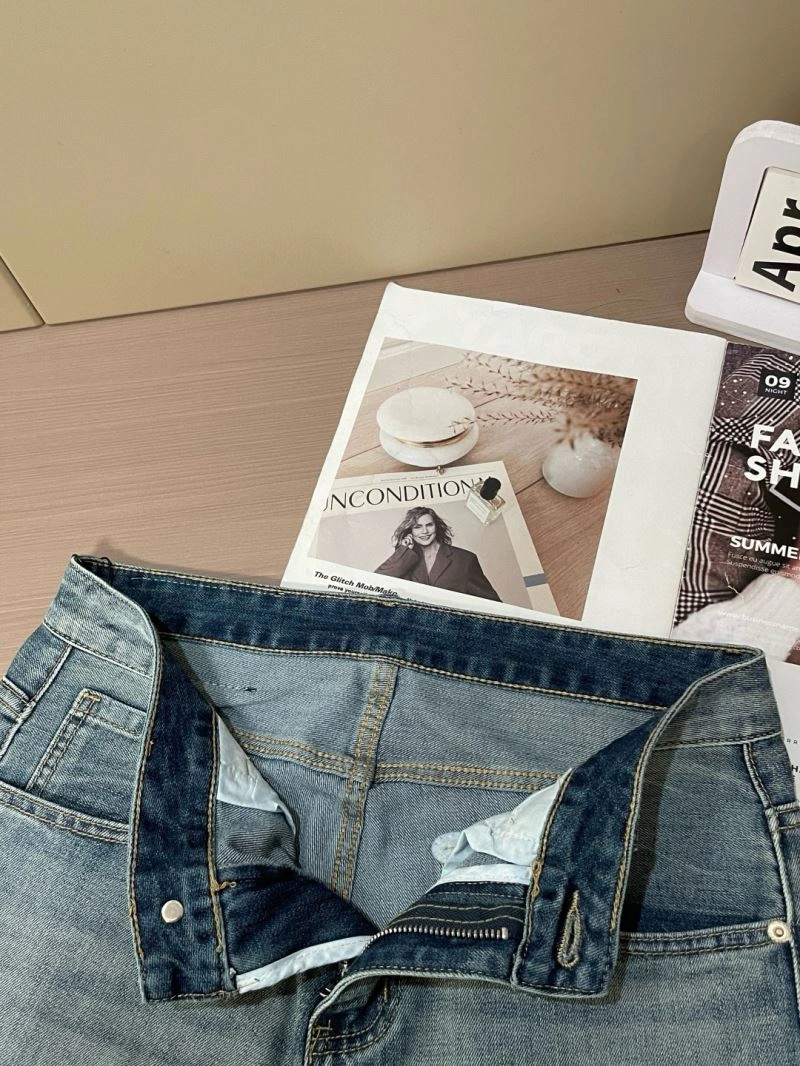 Accurate model Louis Vuitton Jeans