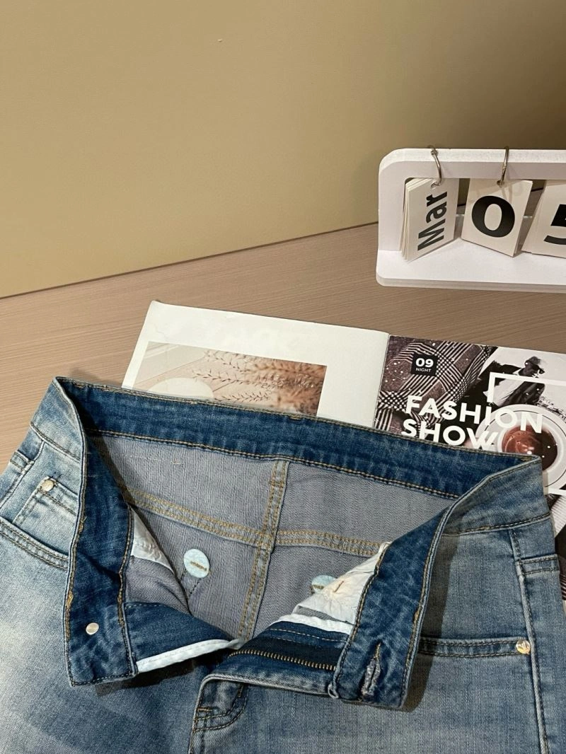 Cut-rate Louis Vuitton Jeans
