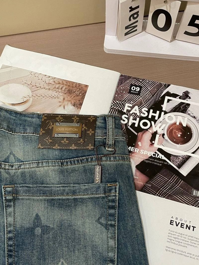 Top match Louis Vuitton Jeans