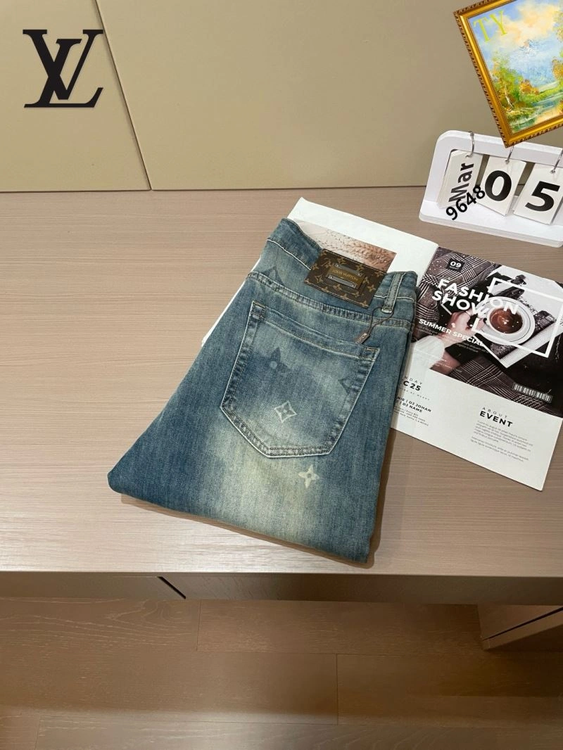 Top match Louis Vuitton Jeans
