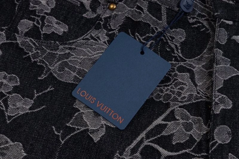 Inexpensive Louis Vuitton Jeans