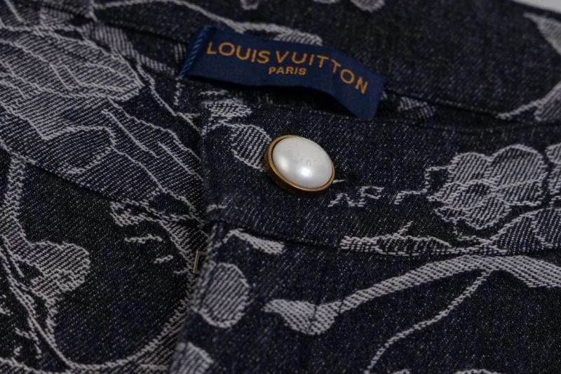 Inexpensive Louis Vuitton Jeans