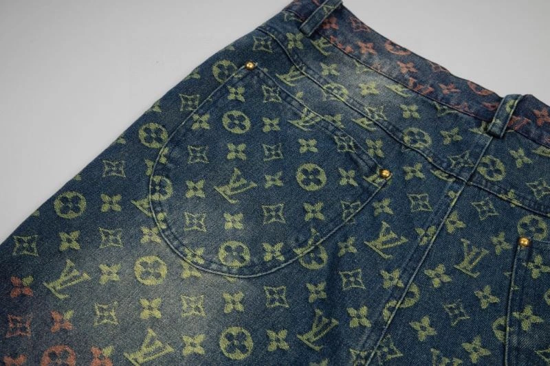 Top match Louis Vuitton Jeans