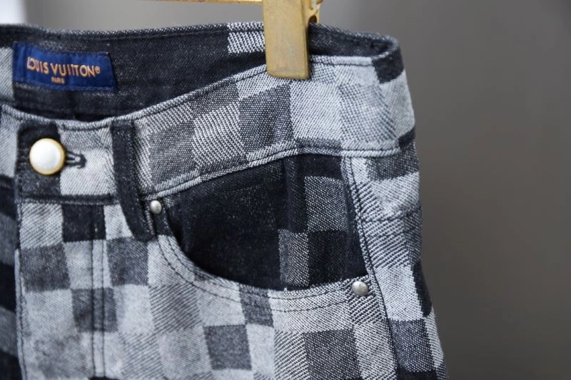 Top match Louis Vuitton Jeans