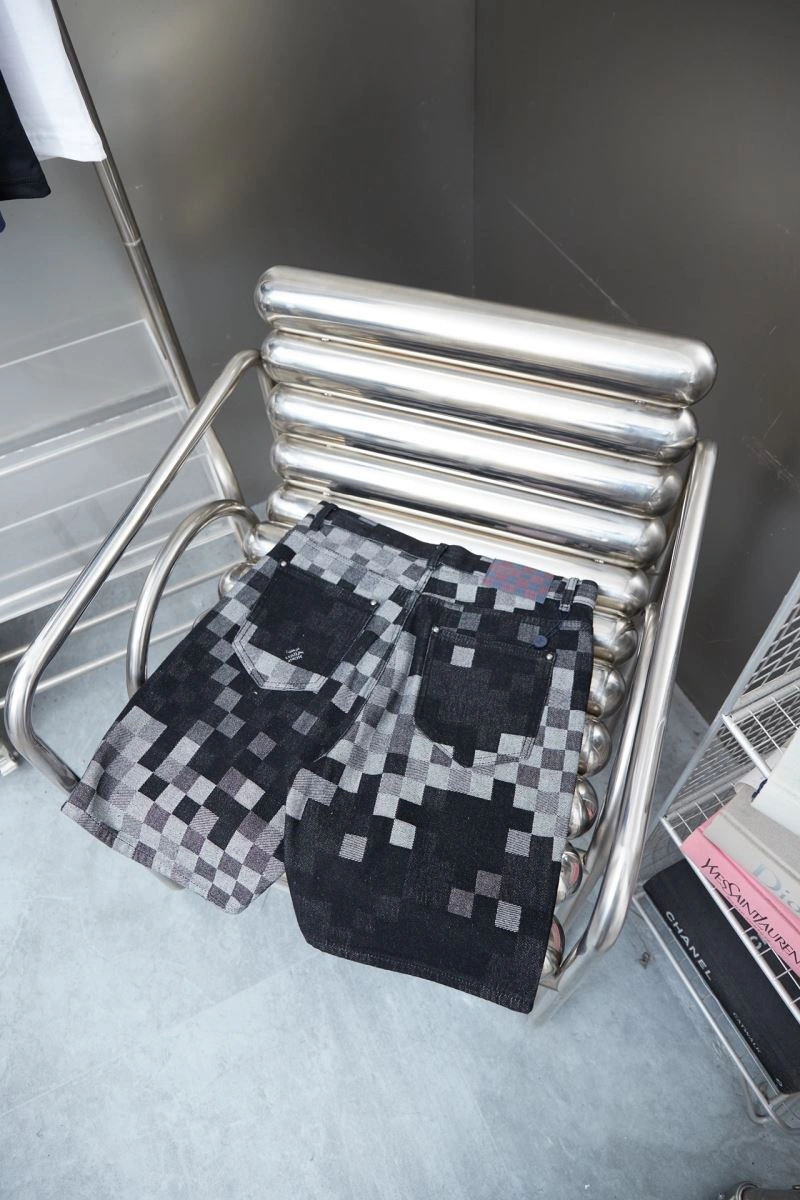 Top match Louis Vuitton Jeans