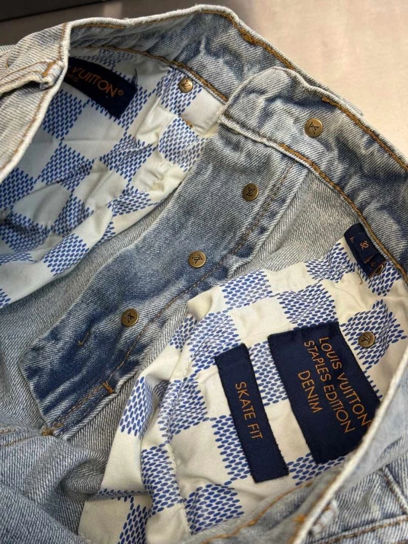 Top match Louis Vuitton Jeans