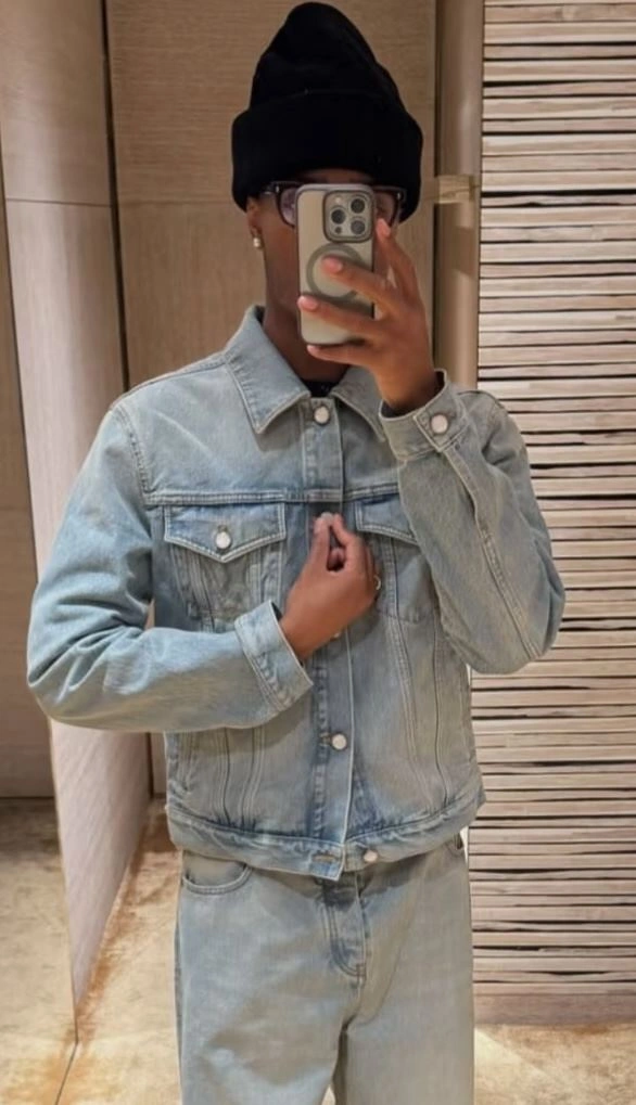 Top match Louis Vuitton Jeans
