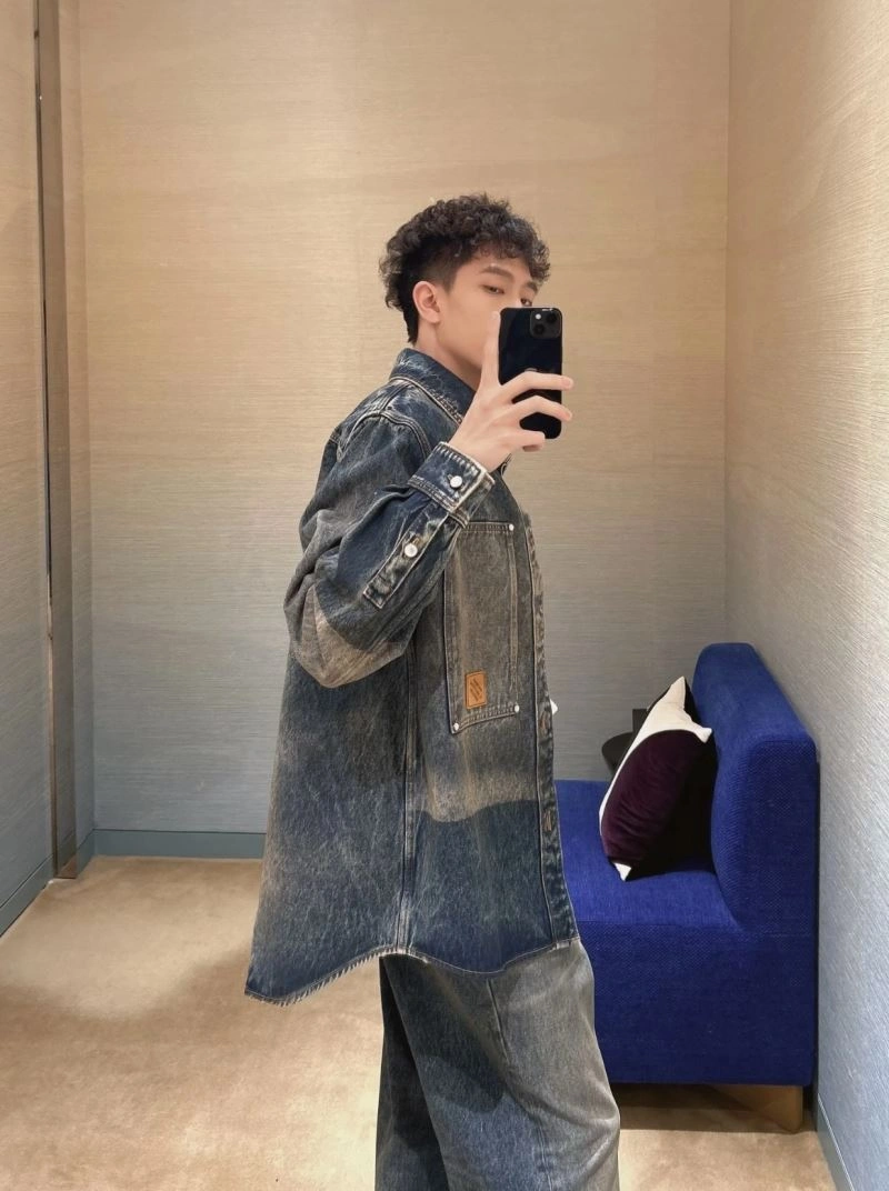 Discounted Louis Vuitton Jeans