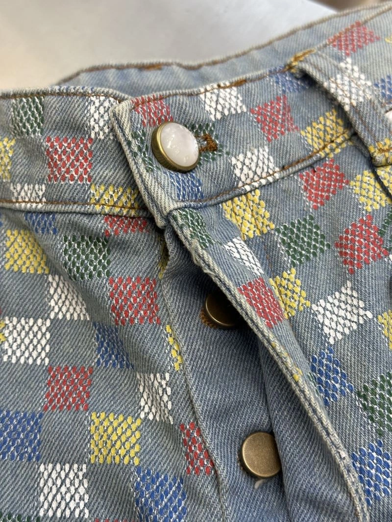 Low-cost Louis Vuitton Jeans
