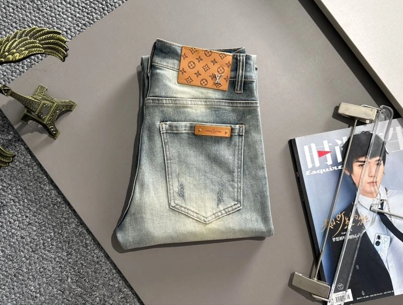 Accurate model Louis Vuitton Jeans