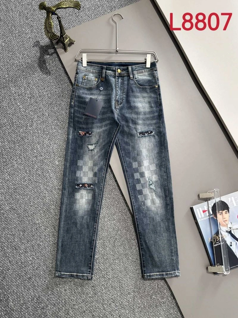 Inexpensive Louis Vuitton Jeans
