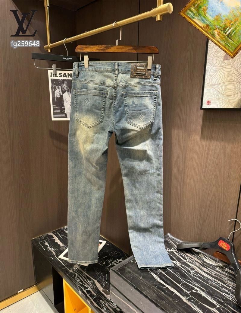 Inexpensive Louis Vuitton Jeans