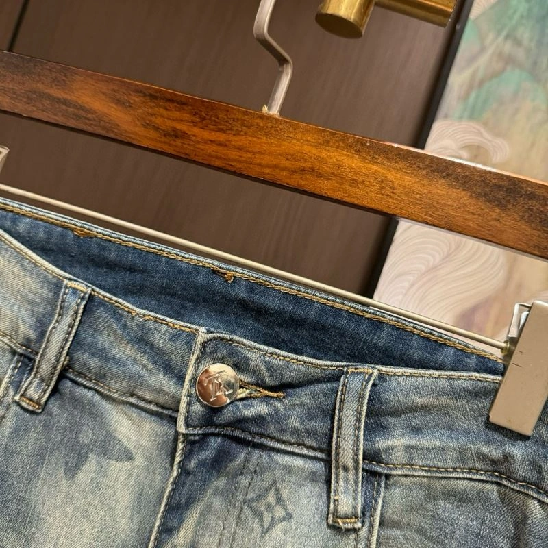 Inexpensive Louis Vuitton Jeans
