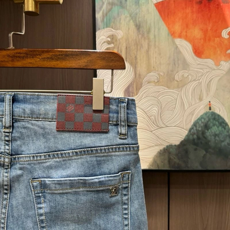 Low-cost Louis Vuitton Jeans