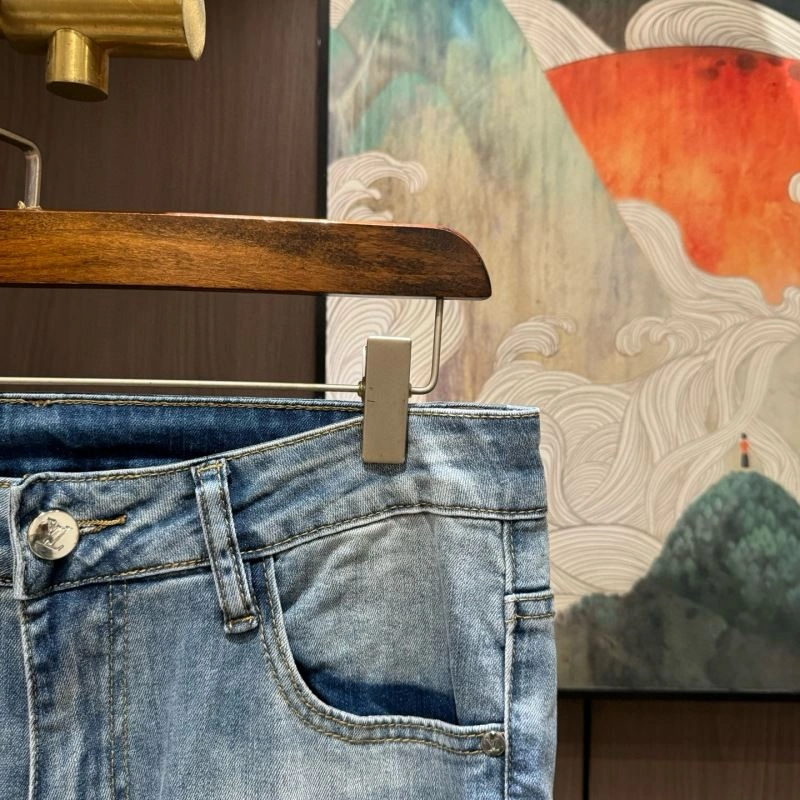 Low-cost Louis Vuitton Jeans