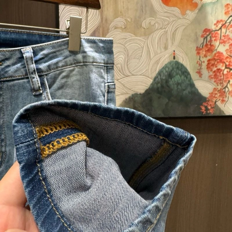 Low-cost Louis Vuitton Jeans