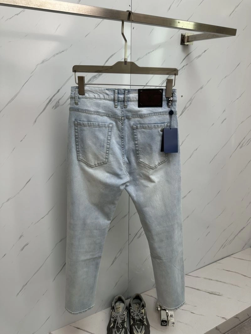 Inexpensive Louis Vuitton Jeans