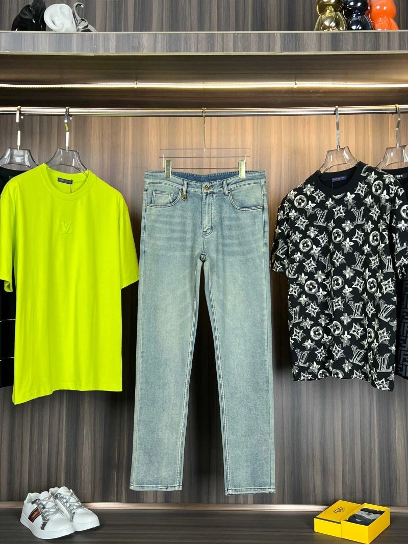 Exact replica Louis Vuitton Jeans