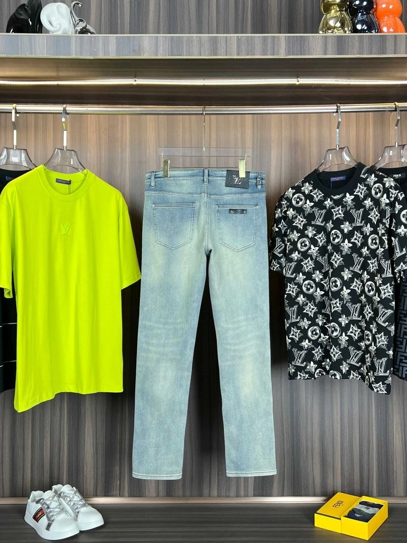 Exact replica Louis Vuitton Jeans