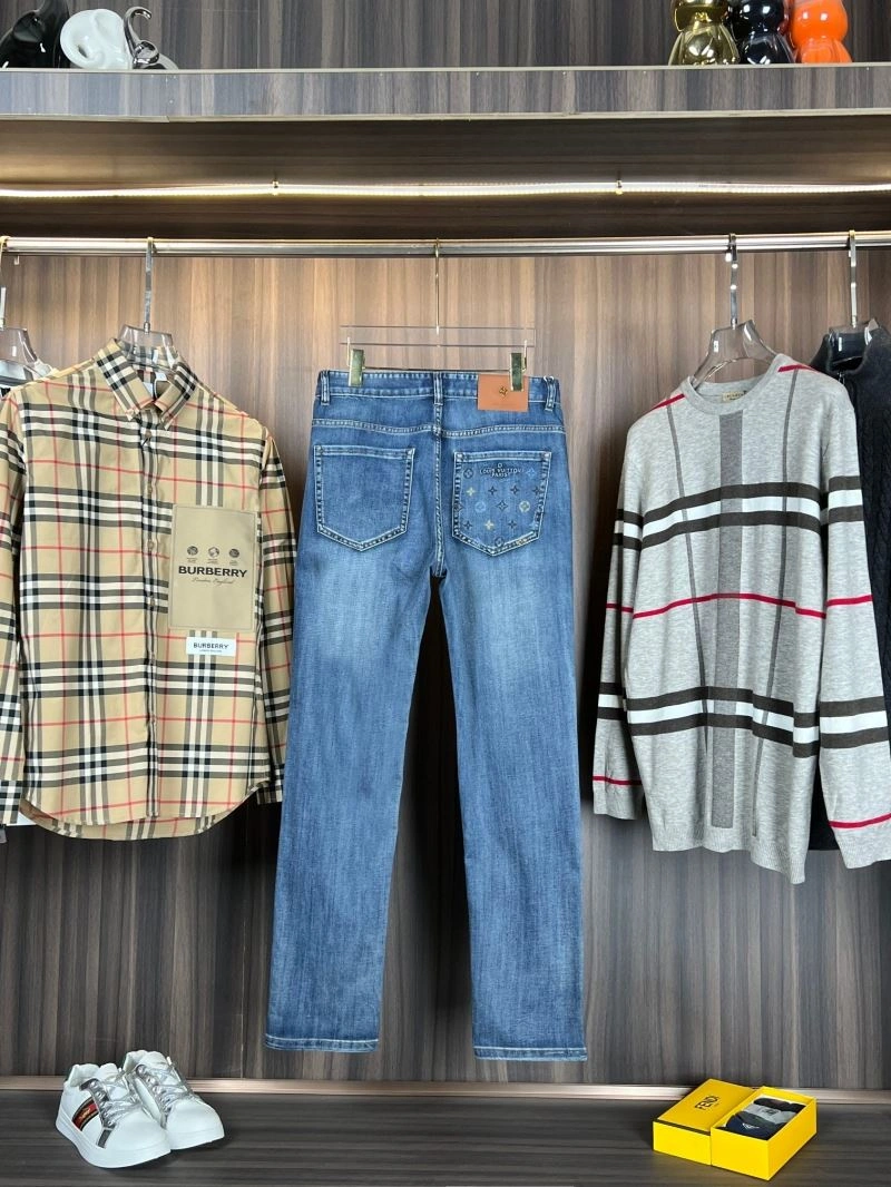 Cut-rate Louis Vuitton Jeans