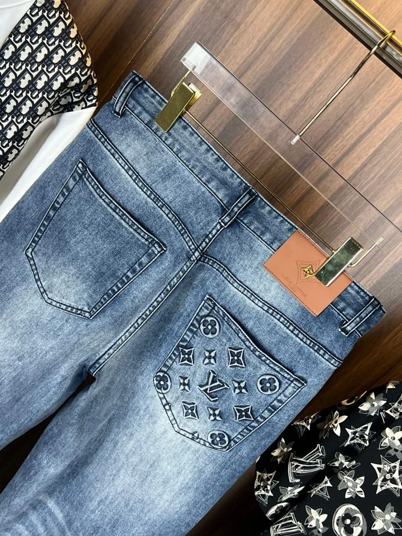 Low-cost Louis Vuitton Jeans