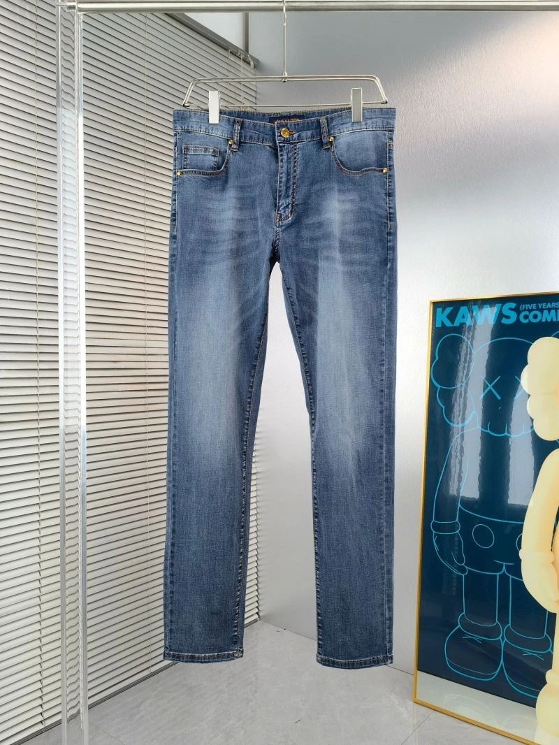 Accurate model Louis Vuitton Jeans
