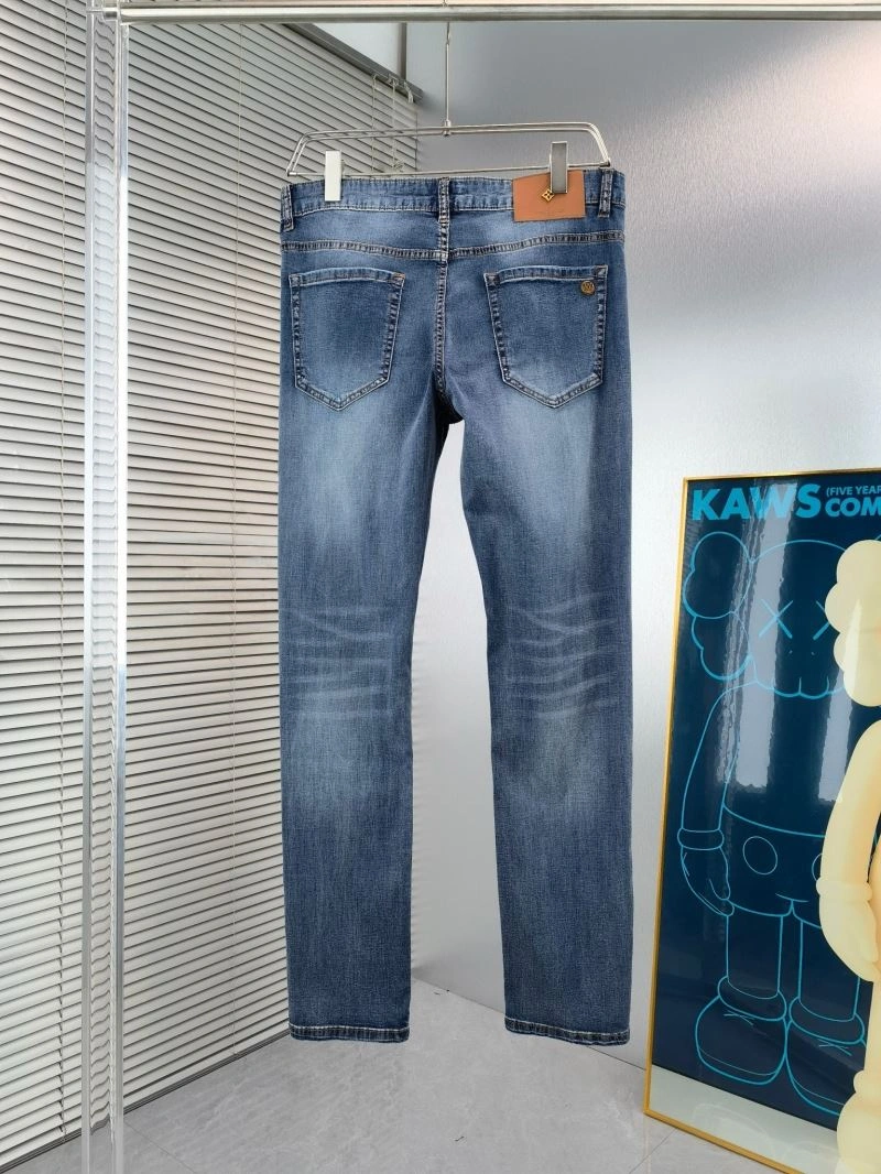 Accurate model Louis Vuitton Jeans