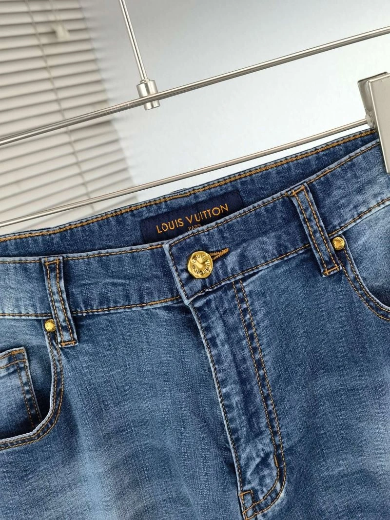 Accurate model Louis Vuitton Jeans
