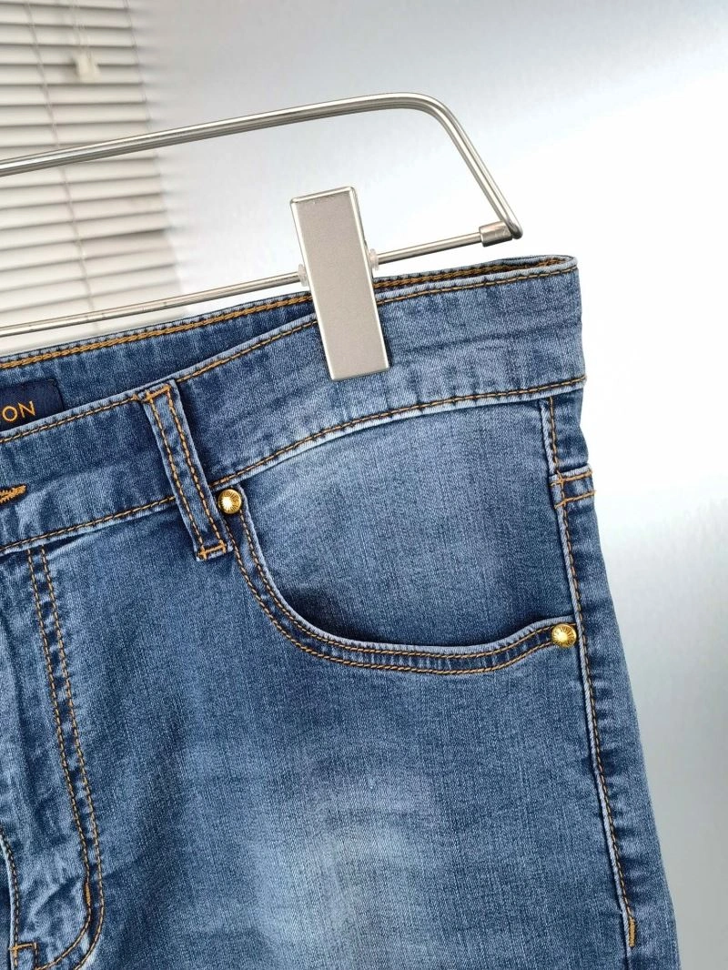 Accurate model Louis Vuitton Jeans
