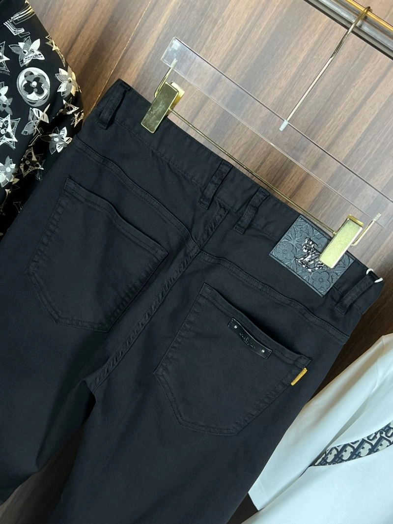 Inexpensive Louis Vuitton Jeans