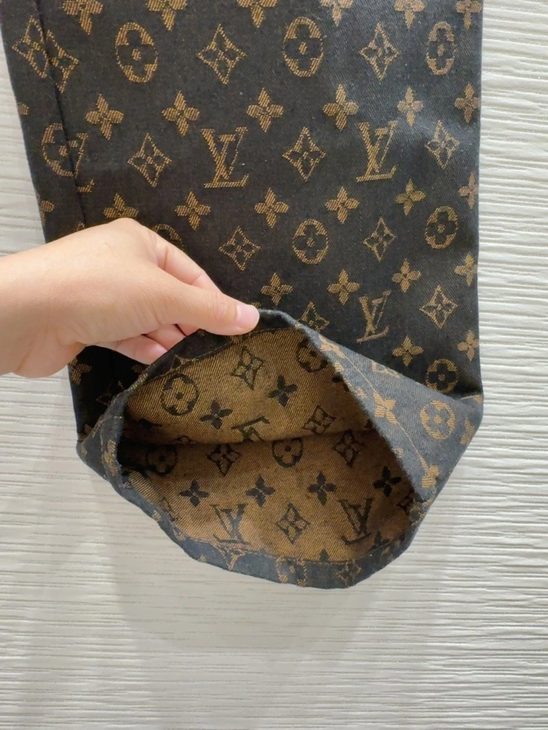 Exact replica Louis Vuitton Jeans