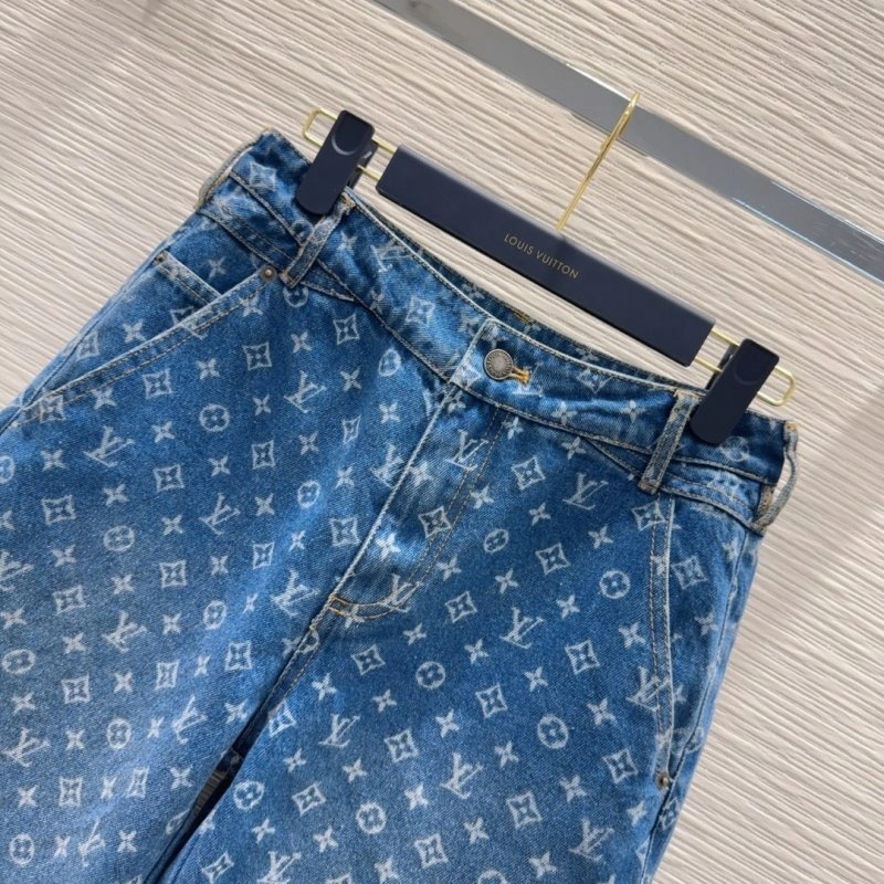 Low-cost Louis Vuitton Jeans