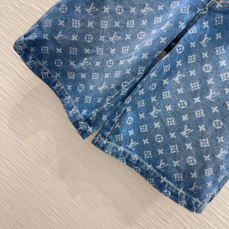 Low-cost Louis Vuitton Jeans