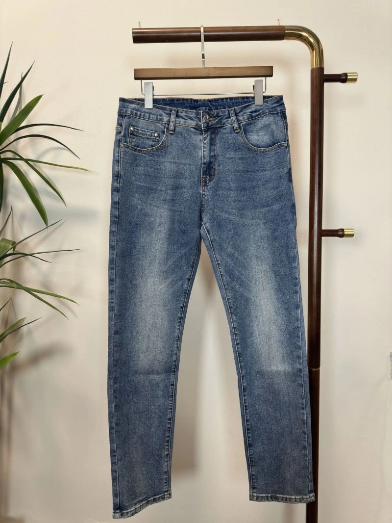 Inexpensive Louis Vuitton Jeans