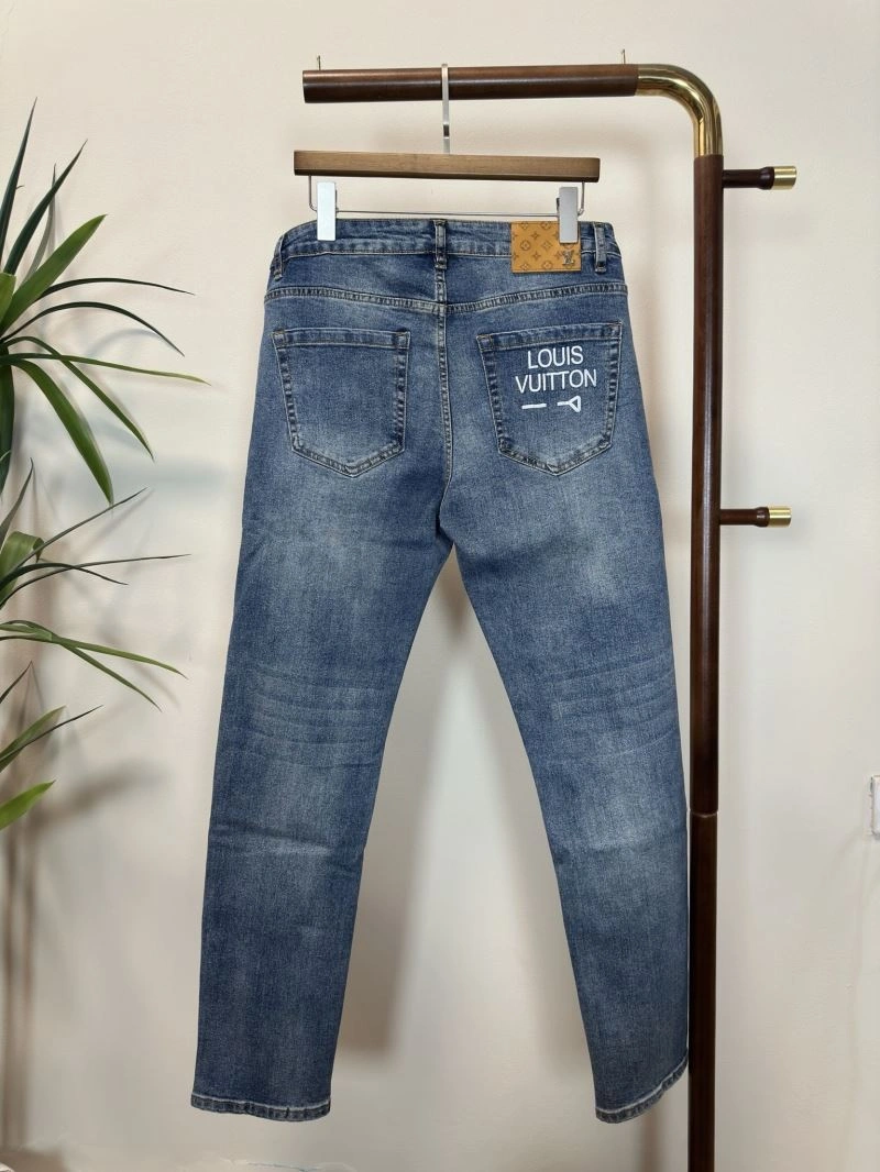 Inexpensive Louis Vuitton Jeans