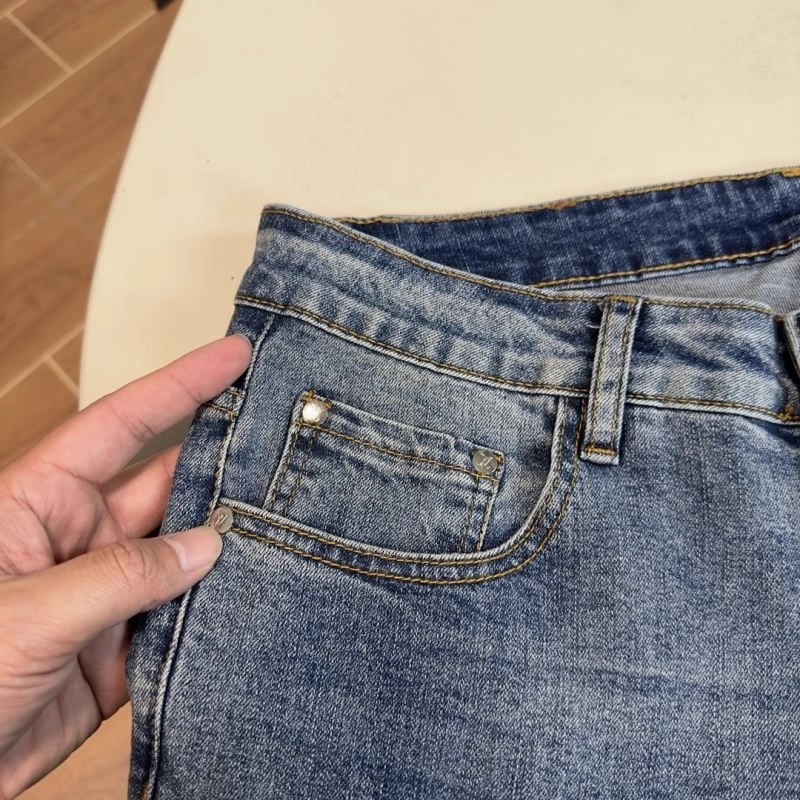Inexpensive Louis Vuitton Jeans