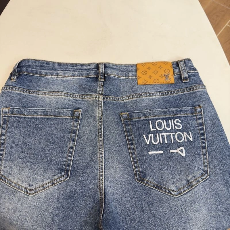 Inexpensive Louis Vuitton Jeans