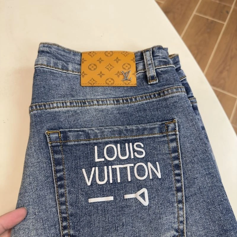 Inexpensive Louis Vuitton Jeans
