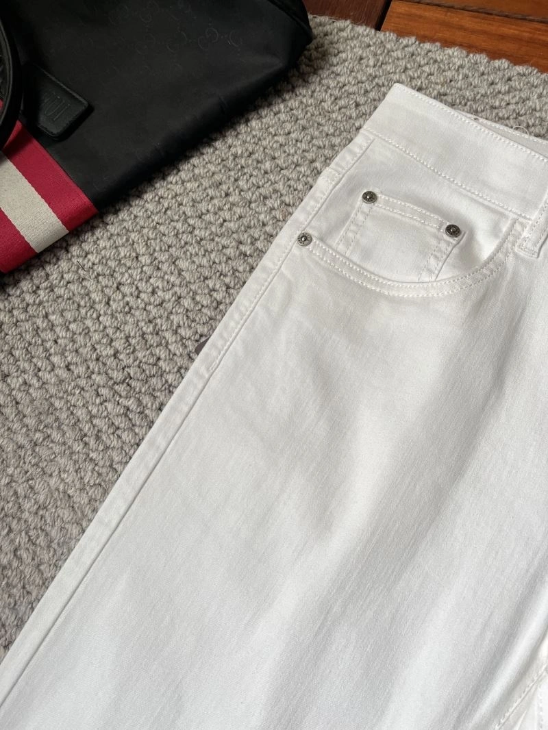Low-cost Louis Vuitton Jeans