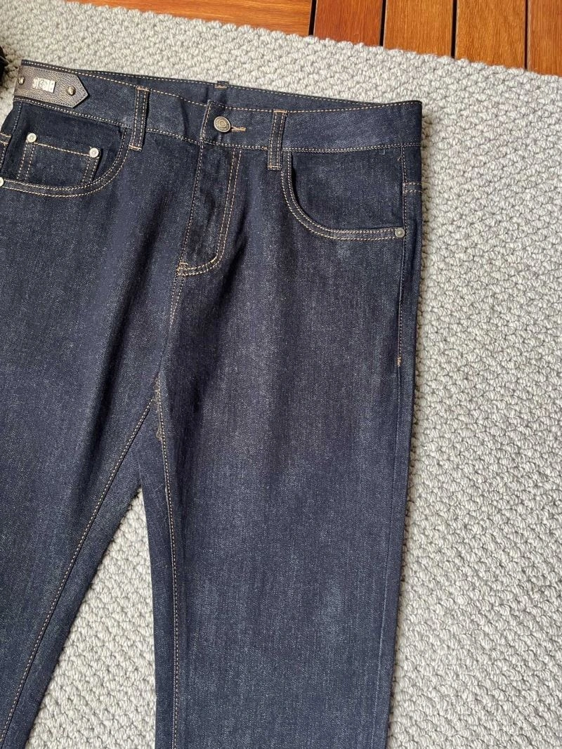 Accurate model Louis Vuitton Jeans