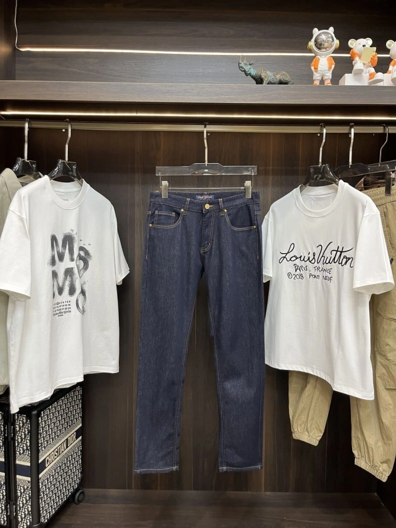 Low-cost Louis Vuitton Jeans