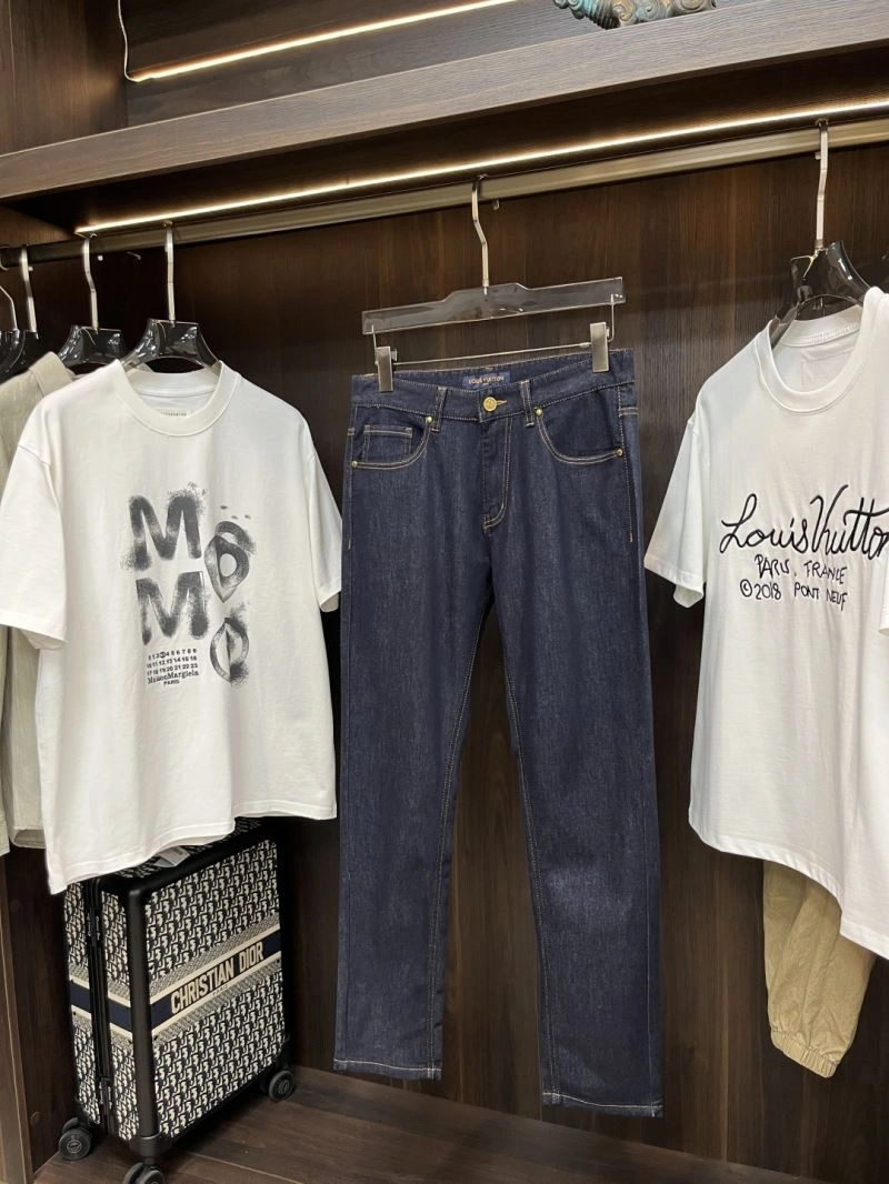 Low-cost Louis Vuitton Jeans
