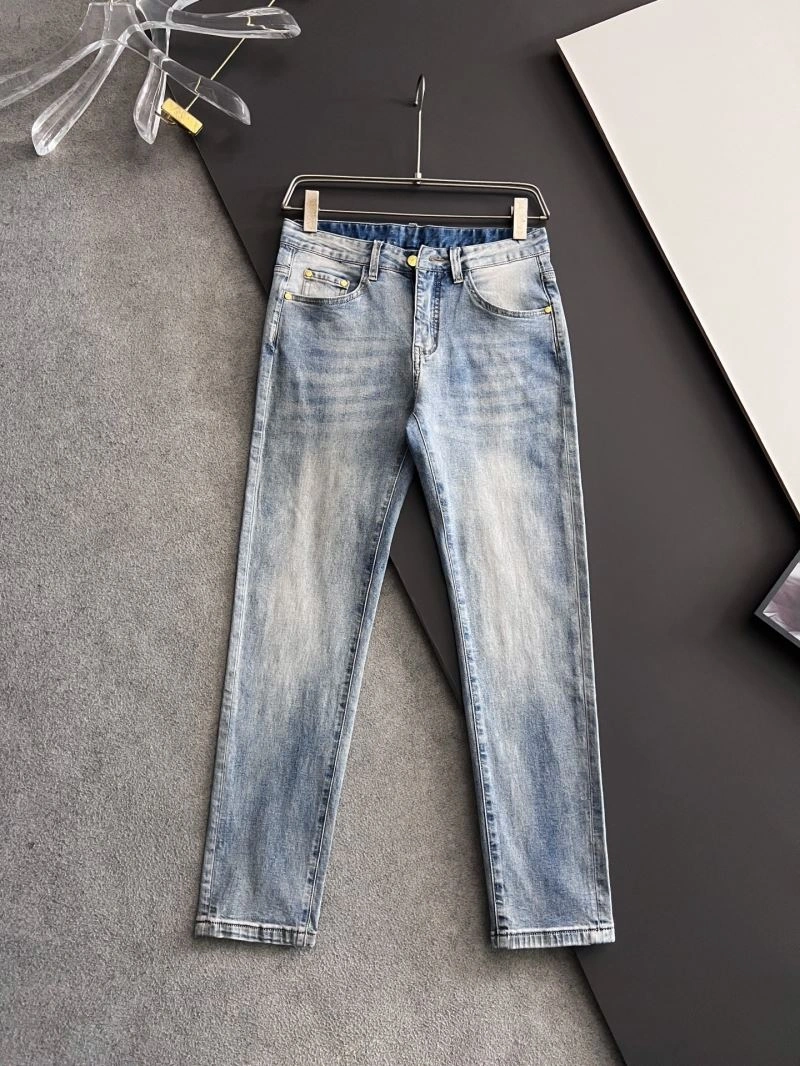 Inexpensive Louis Vuitton Jeans