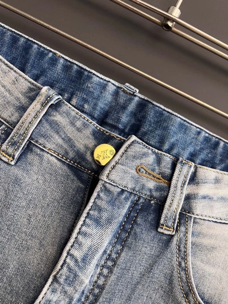Inexpensive Louis Vuitton Jeans