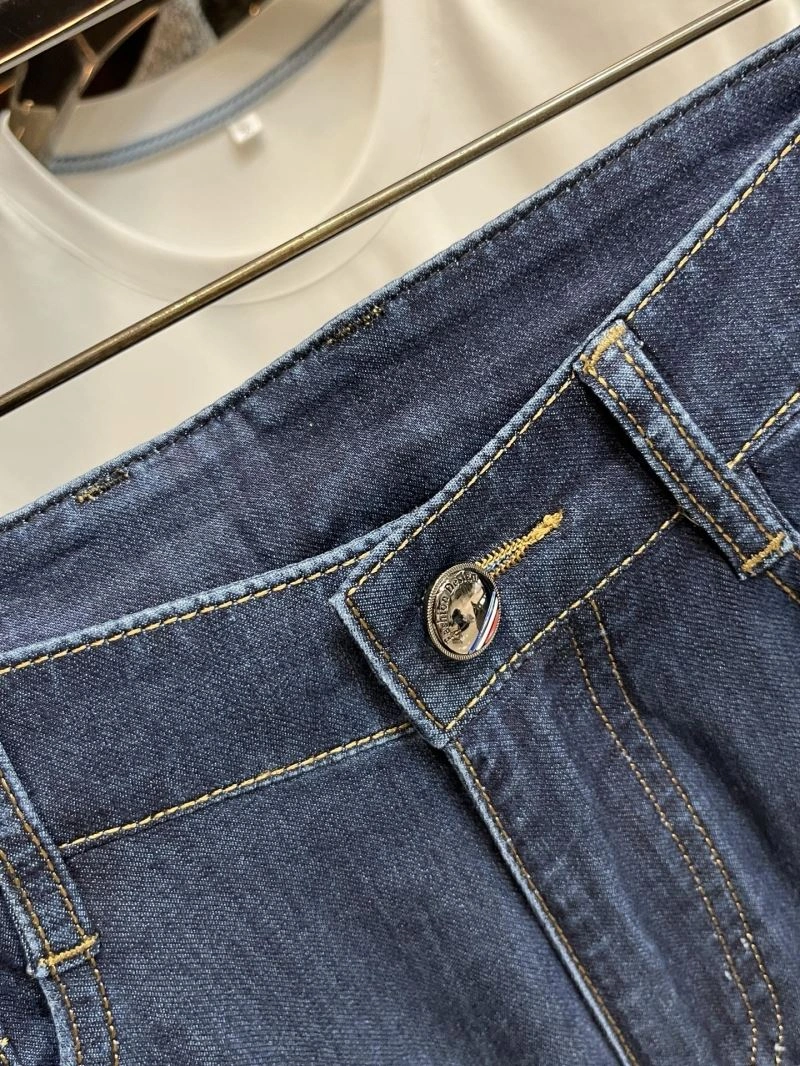 Inexpensive Louis Vuitton Jeans