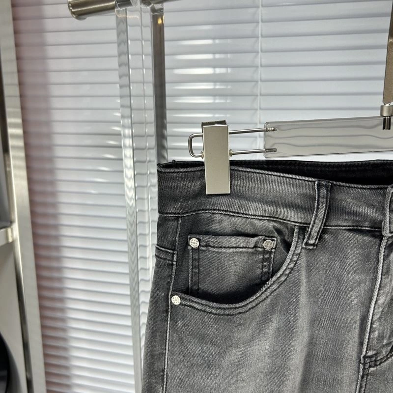 Inexpensive Louis Vuitton Jeans