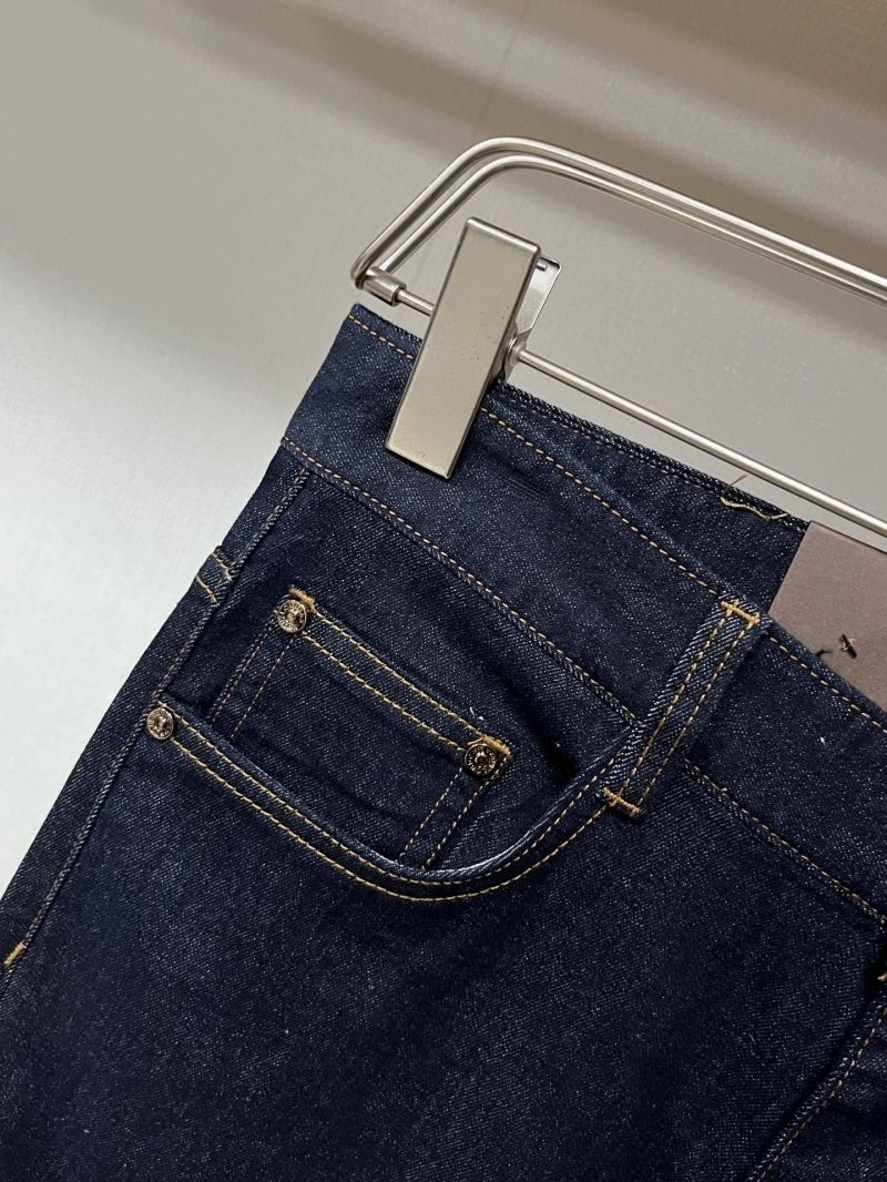 Low-cost Louis Vuitton Jeans
