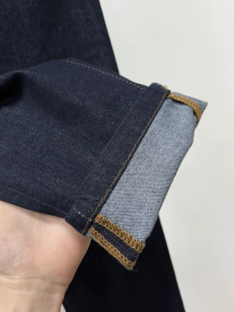 Low-cost Louis Vuitton Jeans