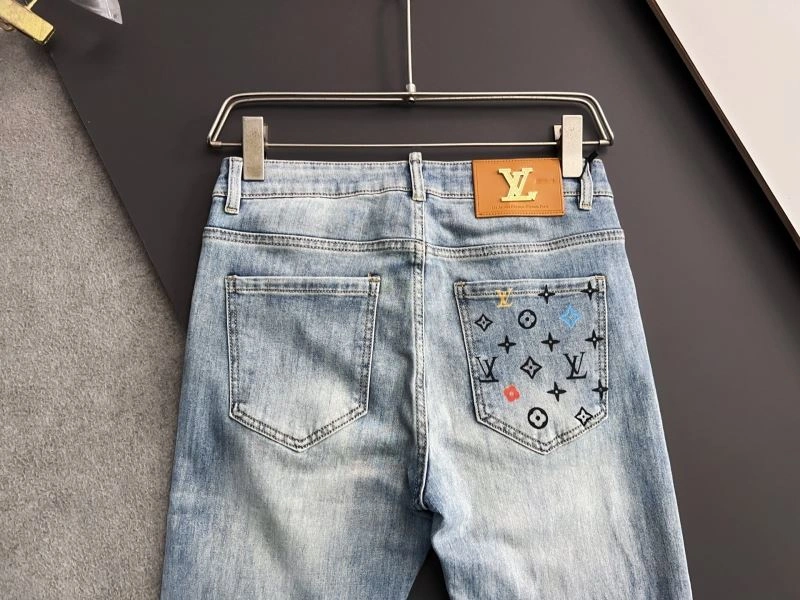 Accurate model Louis Vuitton Jeans